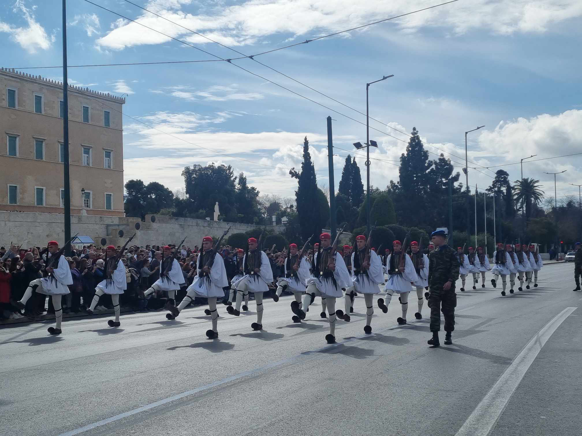 ΕΠΙΣΚΕΨΗ ΣΥΛΛΟΓΟΥ “Η ΠΗΓΗ” ΣΤΗΝ ΕΠΙΣΗΜΗ ΑΛΛΑΓΗ ΤΗΣ ΠΡΟΕΔΡΙΚΗΣ ΦΡΟΥΡΑΣ ...